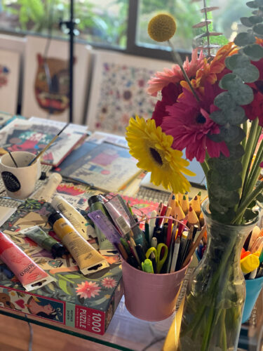 Maya Hanisch, artista: “Lo que hago es un juego en el que compongo a ...