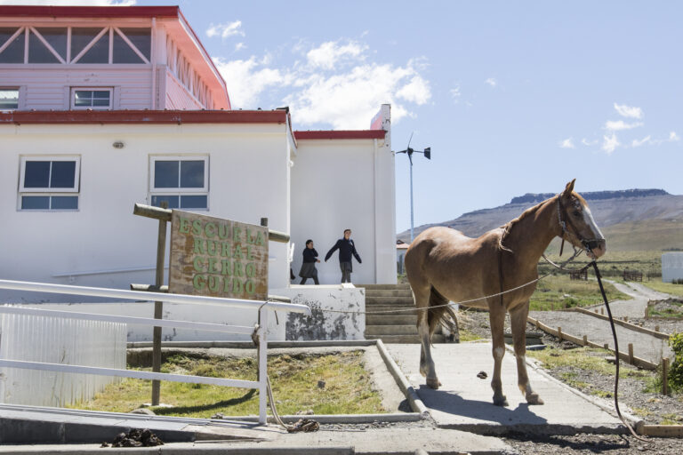 Una mirada fotográfica a las escuelas más rurales de la Patagonia ...