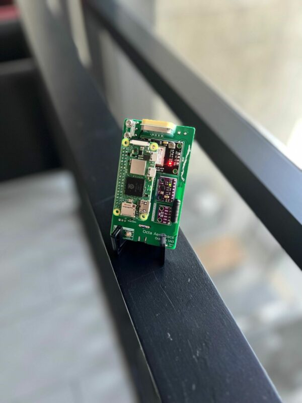 ¡Tremenda! Joven de 20 años aspira a ser la primera astronauta chilena ...