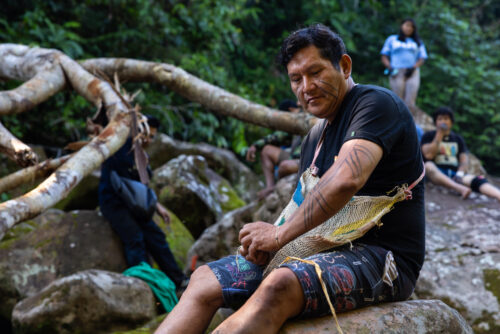 Expedición al Rostro Harakbut: documentando la lucha indígena por la ...