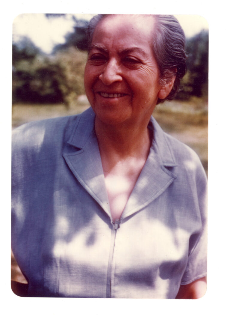 A 80 años del Nobel: Gabriela Mistral y su vínculo vital con la ...